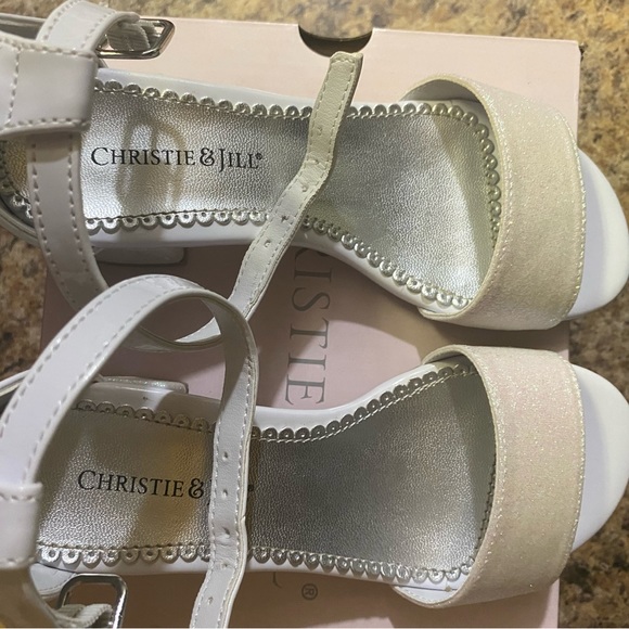 christie & jill | Shoes | Christie Jill Little Girls Dress Shoes Size 2 ...